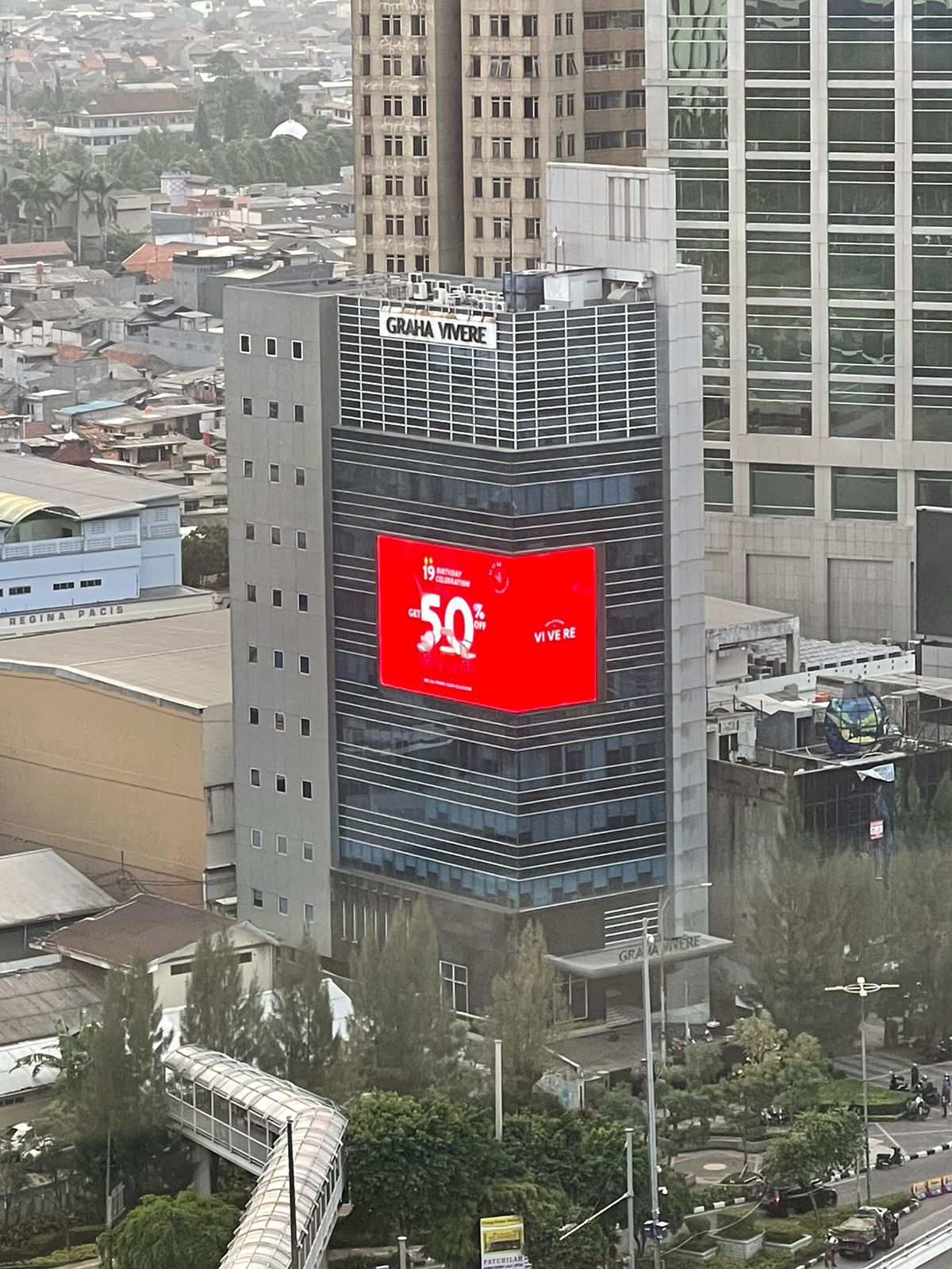 Starship Entertainment Building